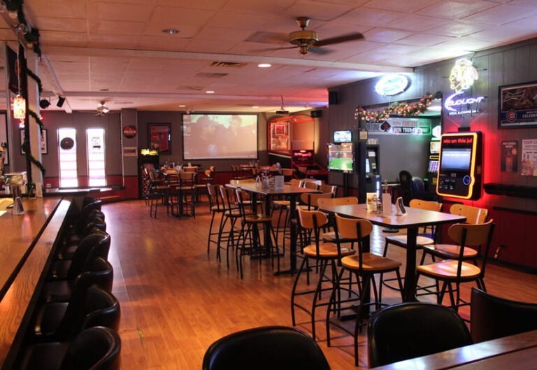 Pinz Bar & Grill – Pinz Entertainment Center