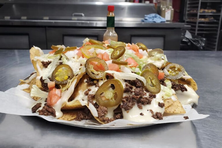 Pinz Bar & Grill – Pinz Entertainment Center